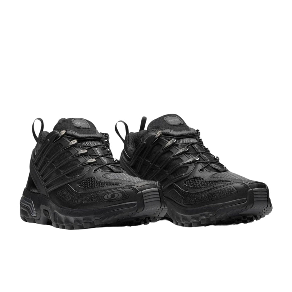 SNEAKER STORE & GALLERY - HONG KONG: J-01